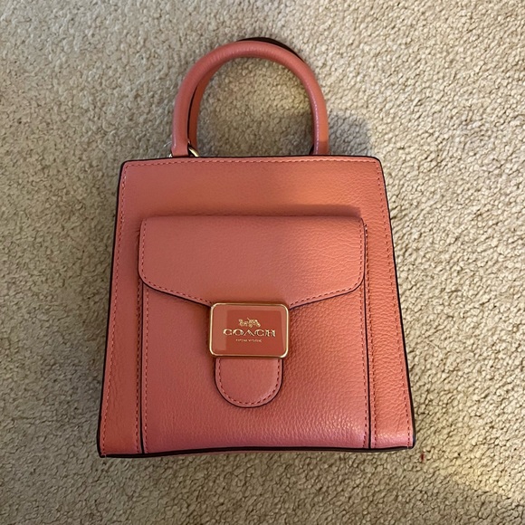 Coach | Bags | Coach Mini Pepper Crossbody | Poshmark